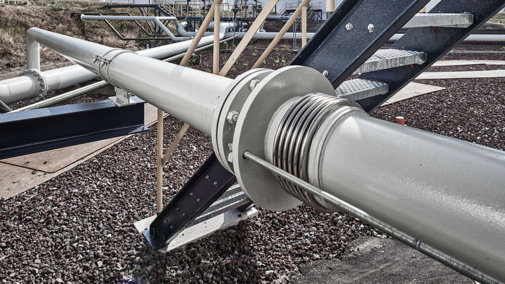 Tank Farm Bellows | Flexibility between storage tank and manifold