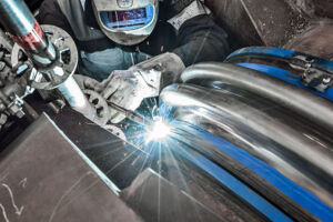On-site installation and clamshell bellows repair - BELMAN A/S